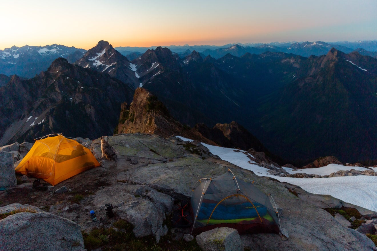 Ultimate Guide: Hiking and backpacking to the top of Vesper Peak