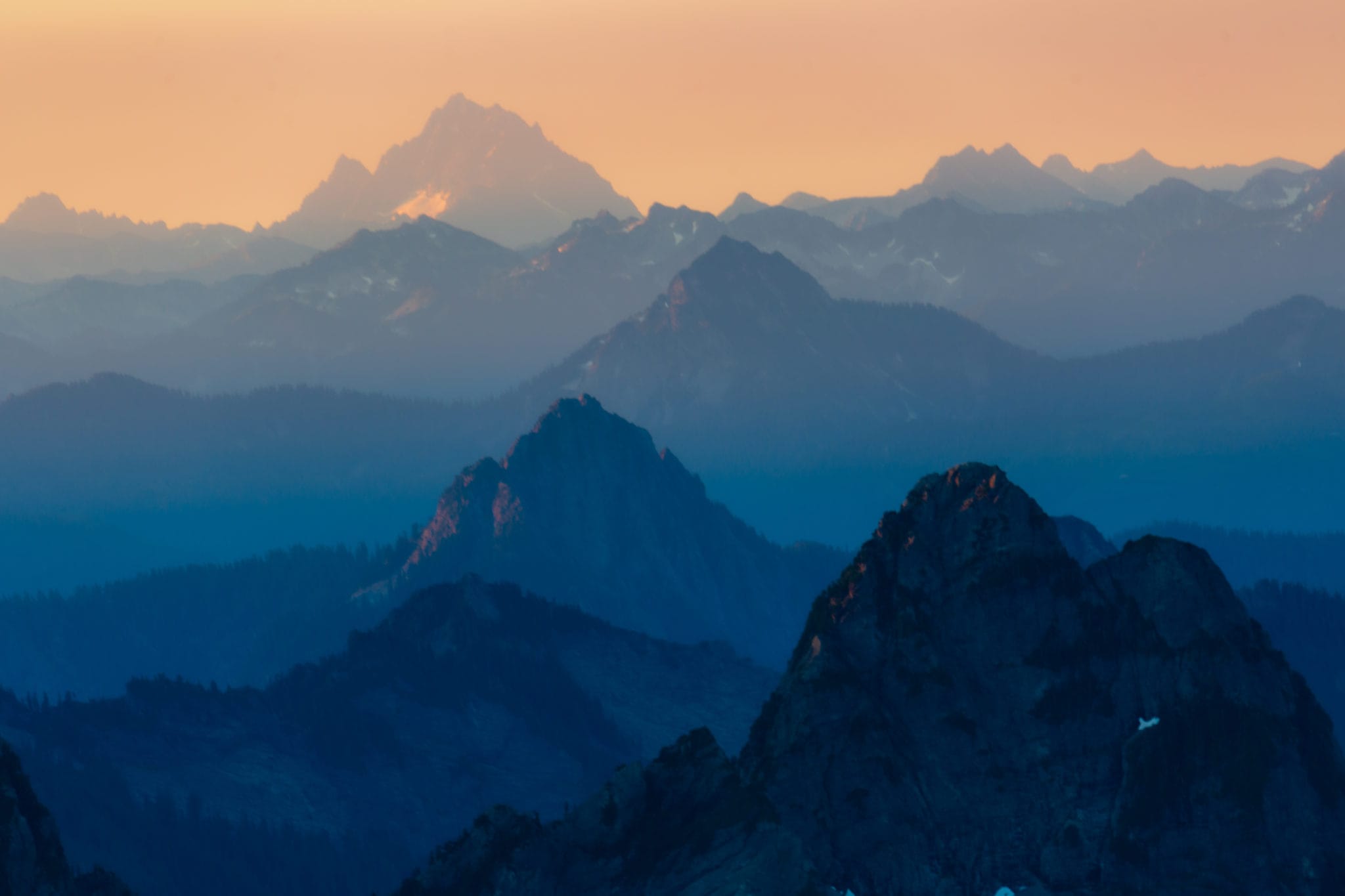 Ultimate Guide: Hiking and backpacking to the top of Vesper Peak