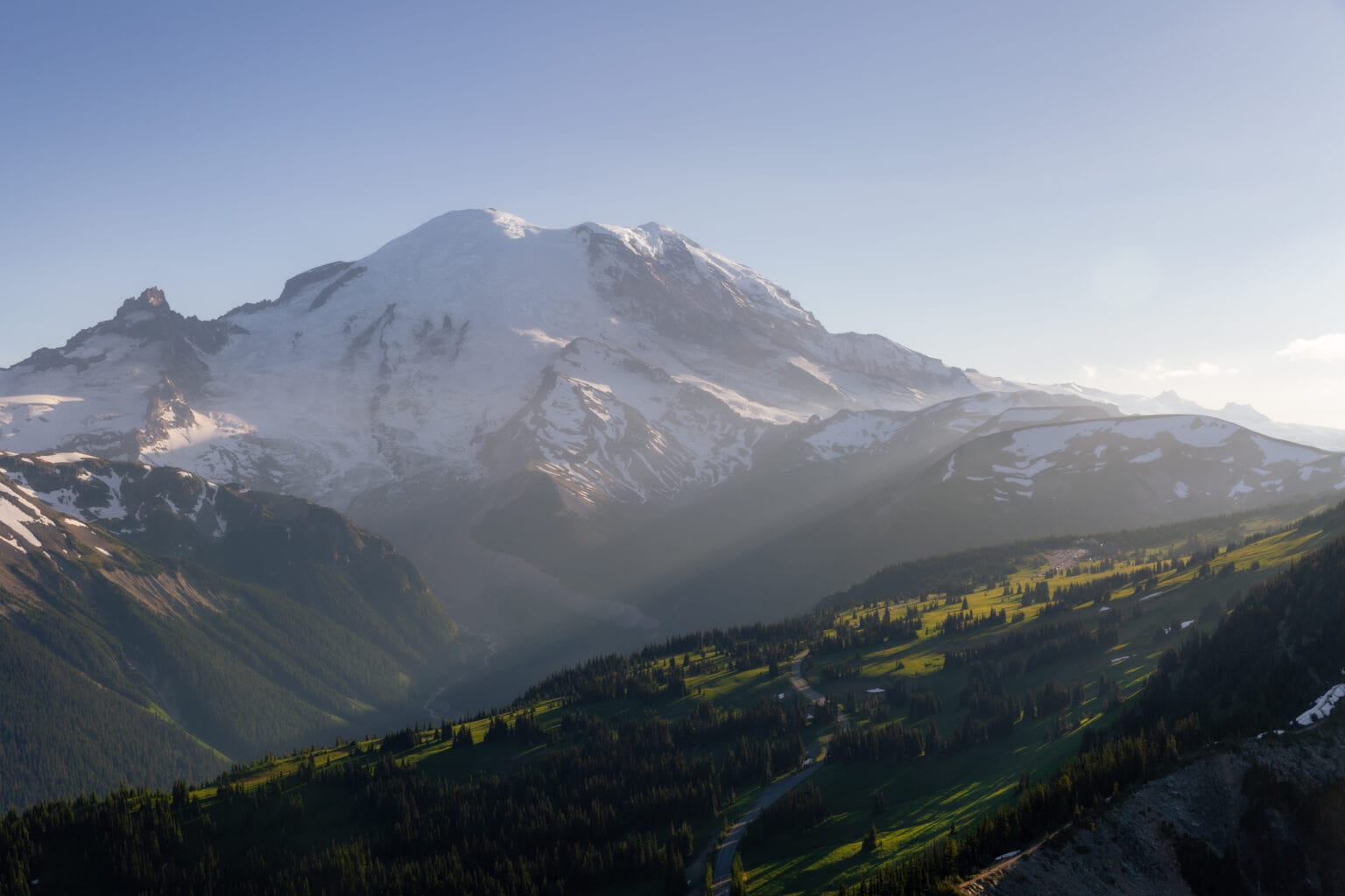 Is Mount Rainier Worth visiting? 5 reasons you'll be amazed here