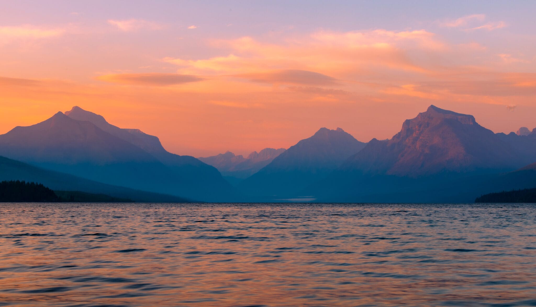 Unbeatable Views: Glacier National Park Photos - Explore with Alec