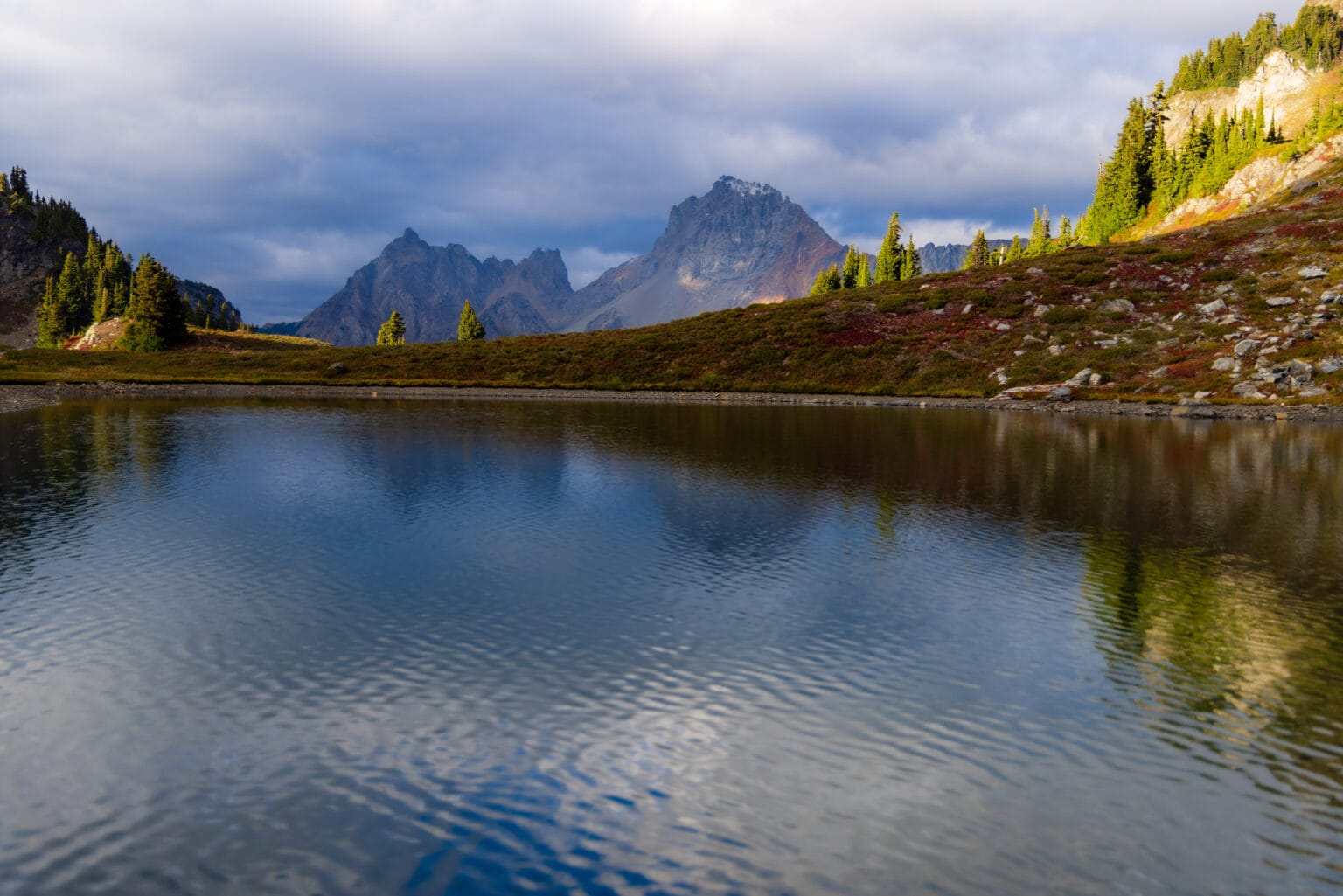 Backpacking Yellow Aster Butte: An Epic Trail in the North Cascades