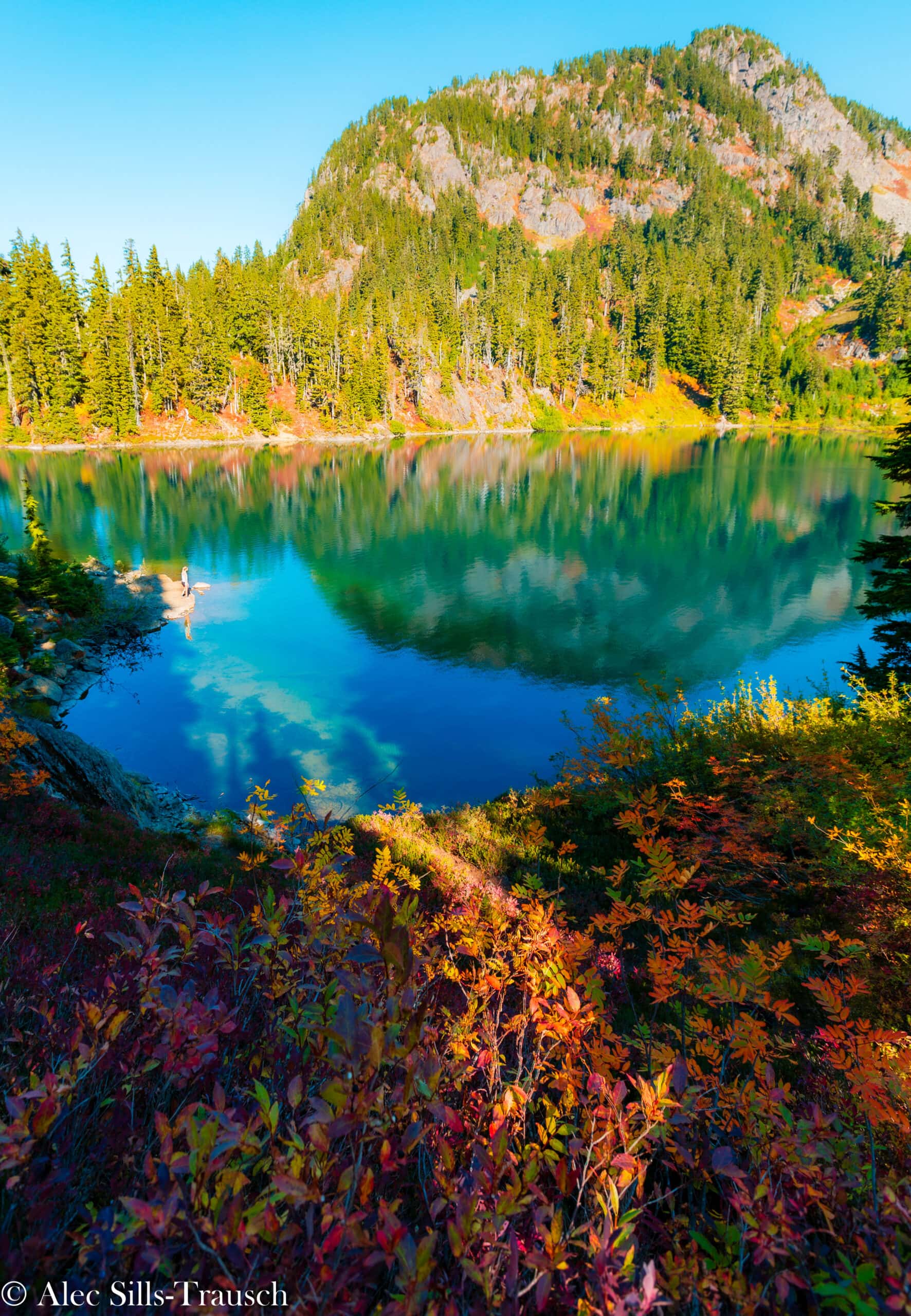 An Ultimate Guide to Backpacking and Hiking Chain Lakes Loop