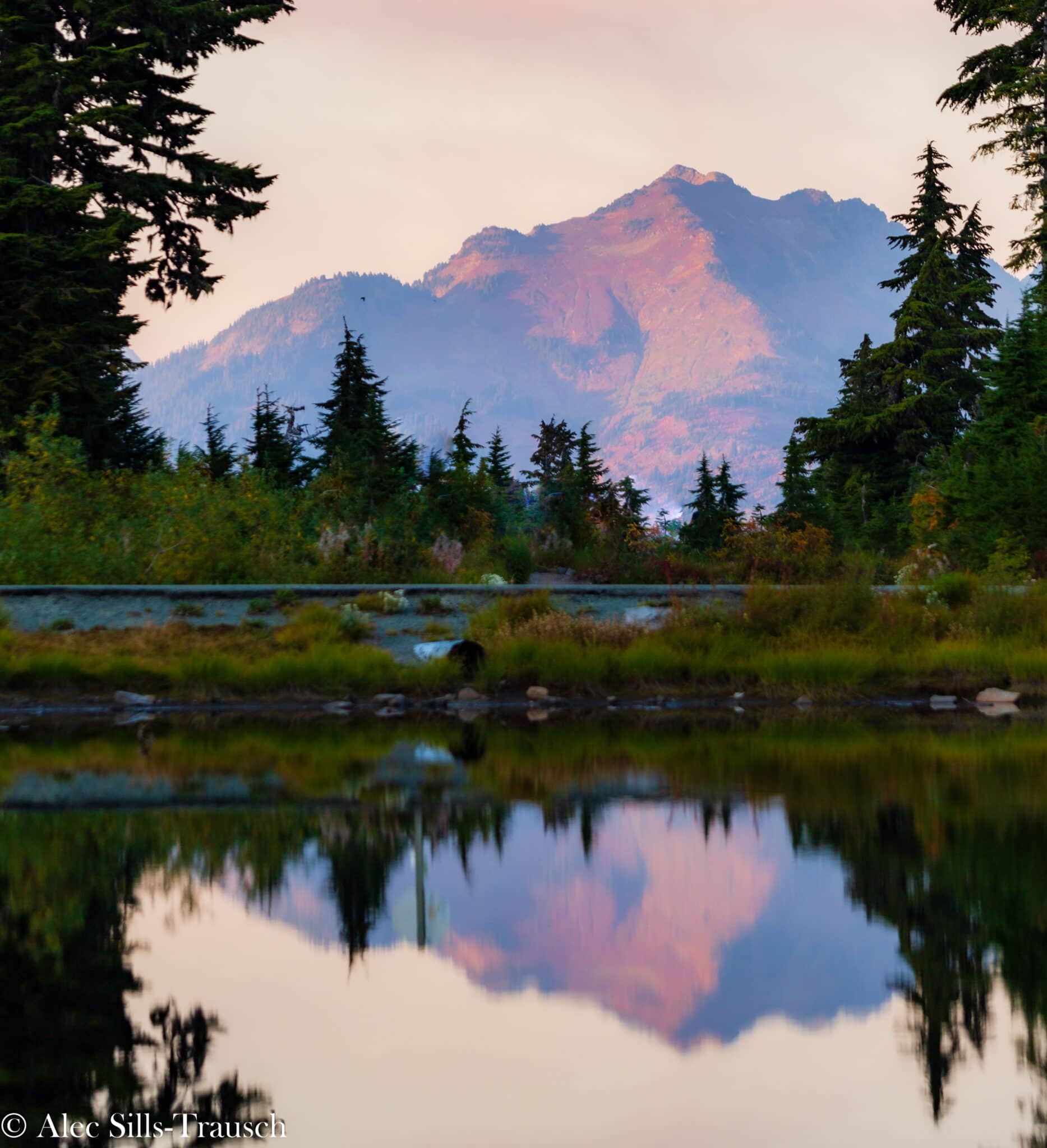 An Ultimate Guide to Backpacking and Hiking Chain Lakes Loop