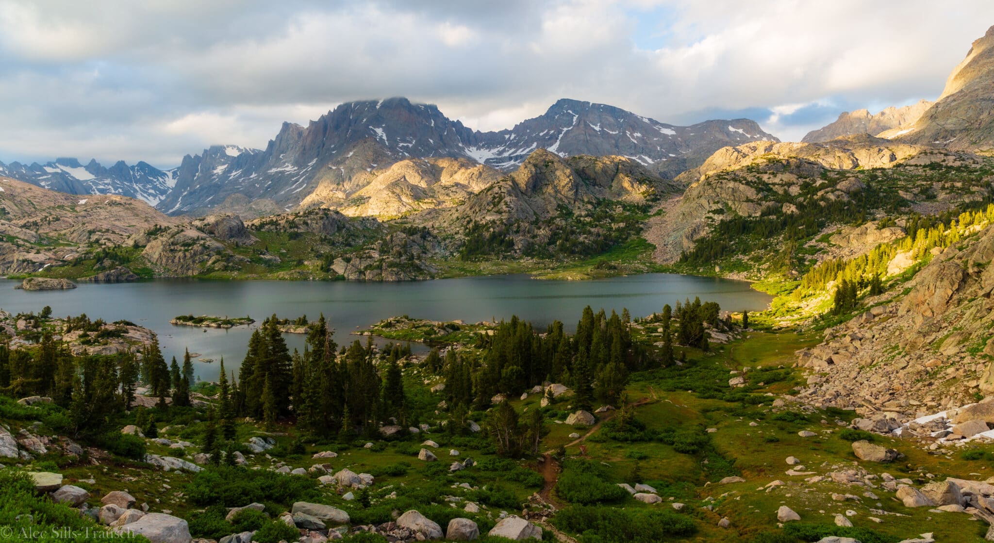 Jaw-Dropping Photos of Alpine Lakes in the United States