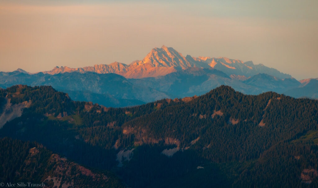 Washington's Silver Peak Hike Offers Epic Views of Rainier Via the PCT