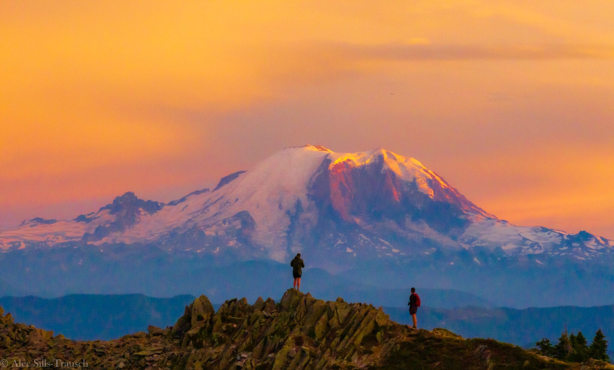Washington's Silver Peak Hike Offers Epic Views of Rainier Via the PCT