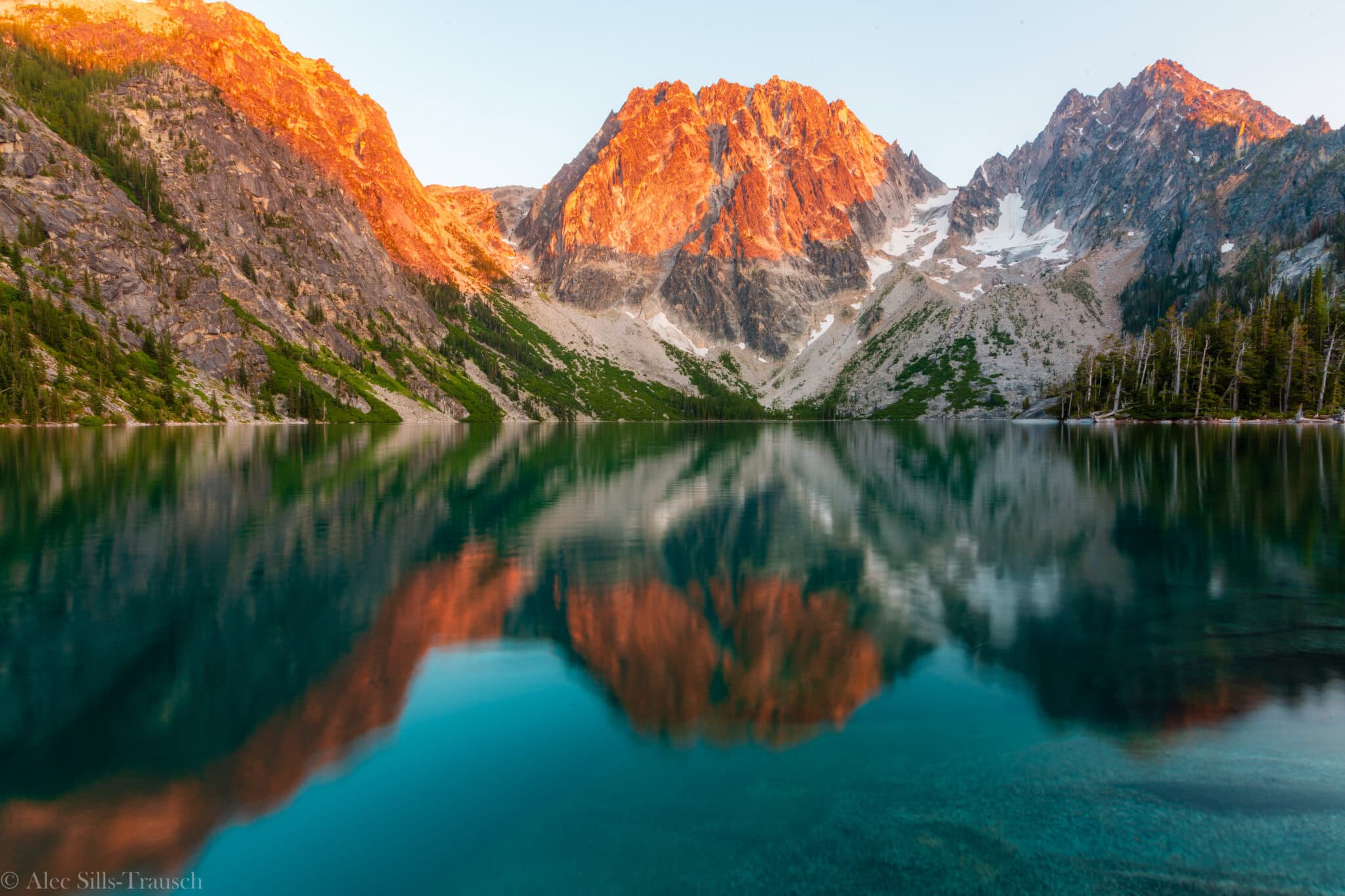 Hiking Guide to the Stunning Colchuck Lake Trail in Washington