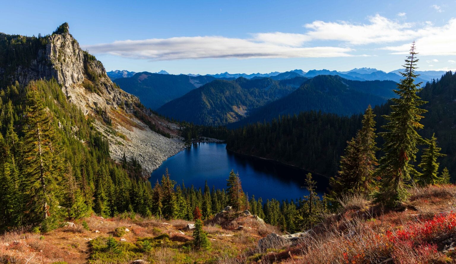 Hiking Guide to Washington's Lake Valhalla and Mount McCausland