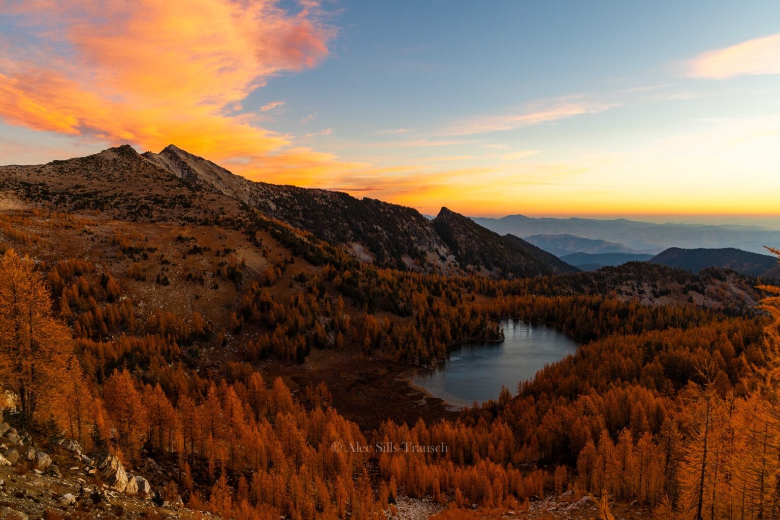 A Guide to the 21 best fall hikes in Washington (From a Local)