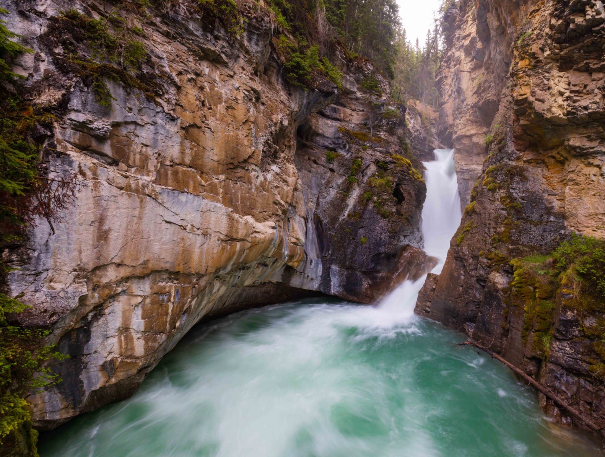 Banff Itinerary: How to Spend 7 Days in the Canadian Rockies