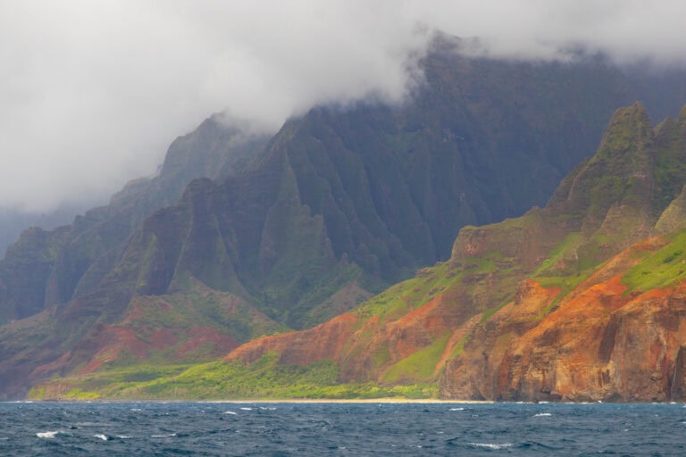 Kauai's Na Pali Coast Boat Tour Review: Is it worth it?