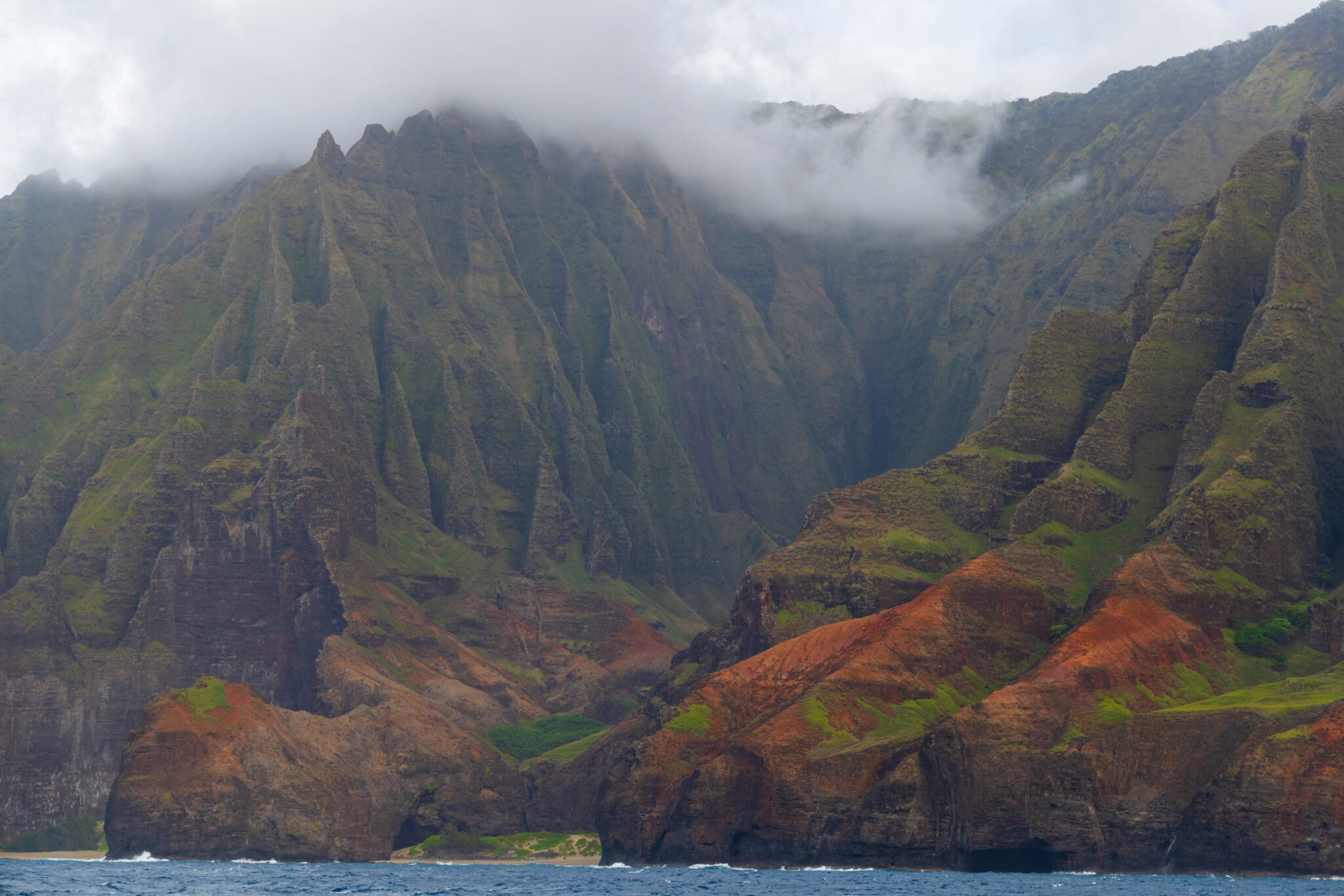 Kauai's Na Pali Coast Boat Tour Review: Is it worth it?